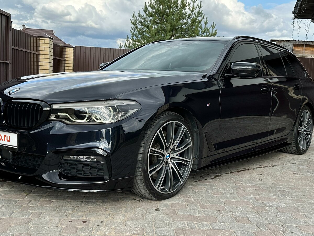 Купить б/у BMW 5 серии VII (G30/G31) 540d xDrive 3.0d AT (320 л.с.) 4WD ...