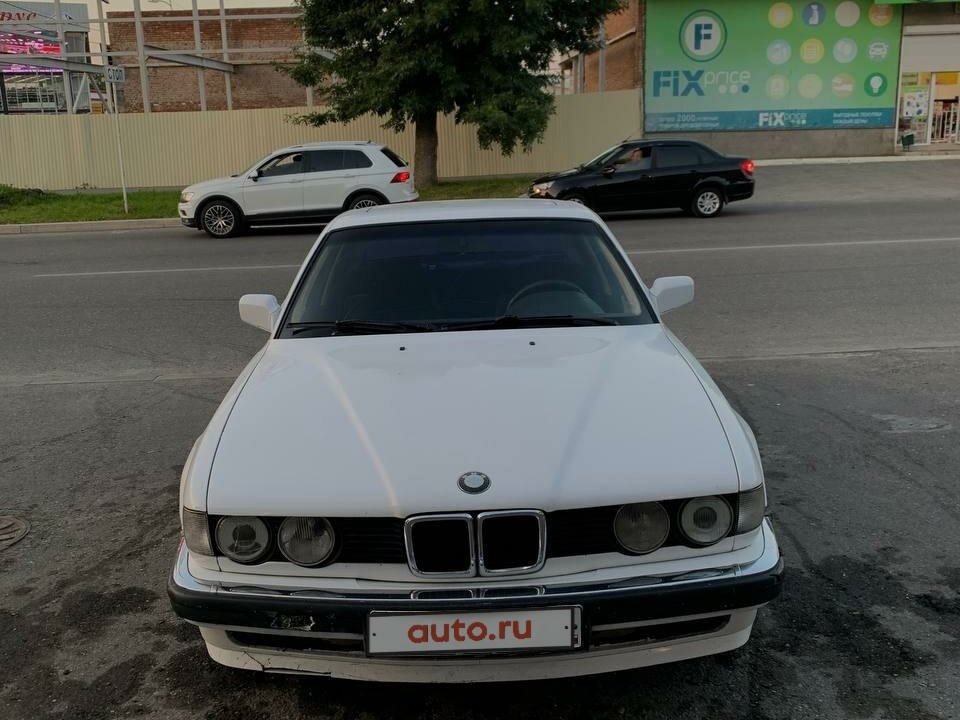 Купить б/у BMW 7 серии II (E32) 730i 3.0 MT (197 л.с.) бензин механика в Нальчике: белый БМВ 7 ...