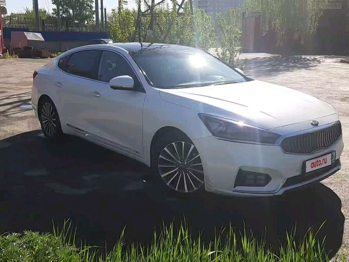 Купить б/у Kia K7 YG (II) 2.4 AT (190 л.с.) бензин автомат в Екатеринбурге: белый Киа K7 YG (II ...