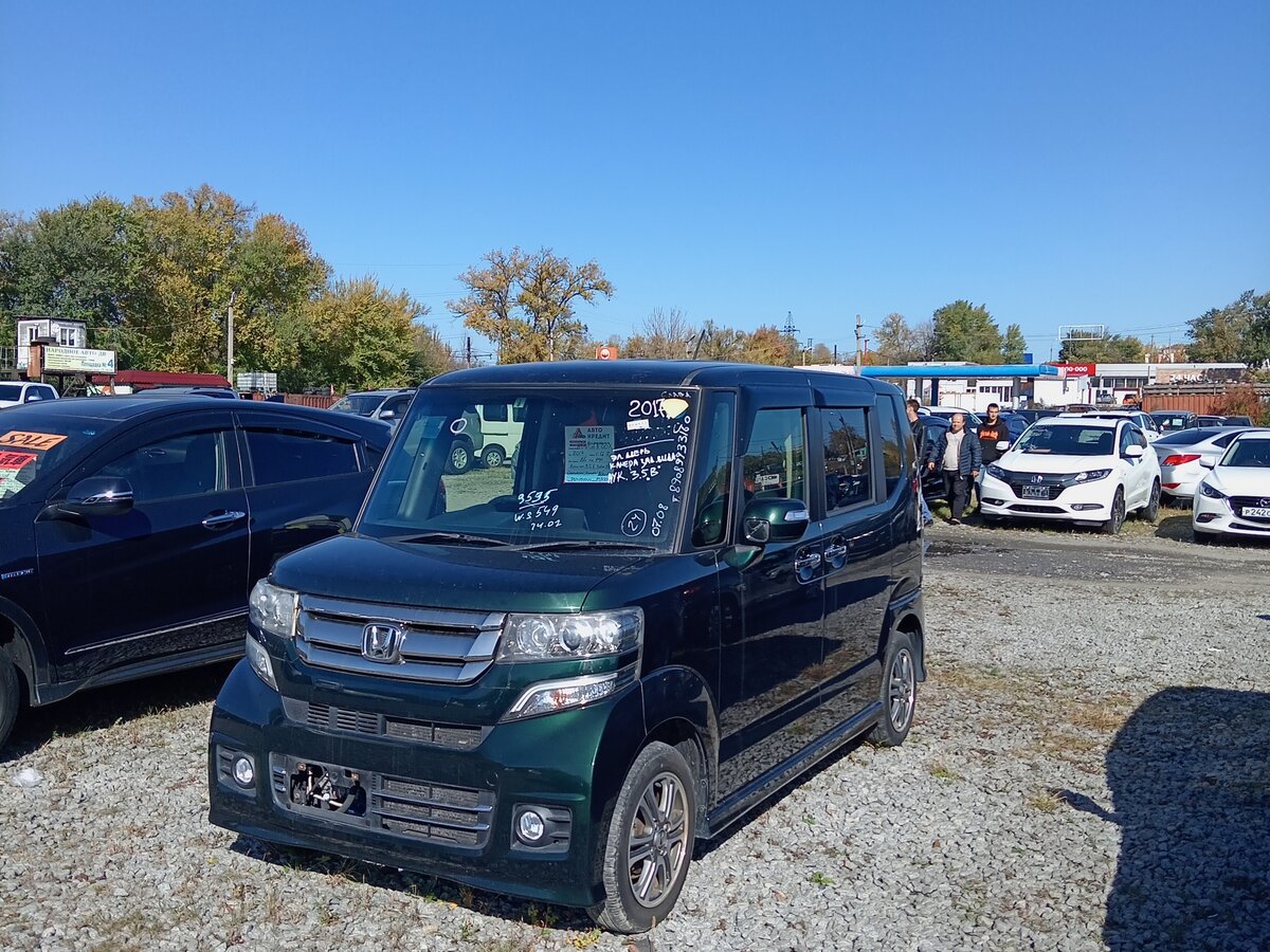 Купить б/у Honda N-BOX II 0.7 CVT (58 л.с.) бензин вариатор в Хабаровске: зелёный Хонда н-бокс ...
