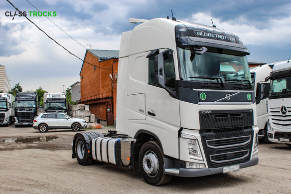 Купить б/у Volvo FH дизель автомат в Москве: белый 2019 года на Авто.ру ...
