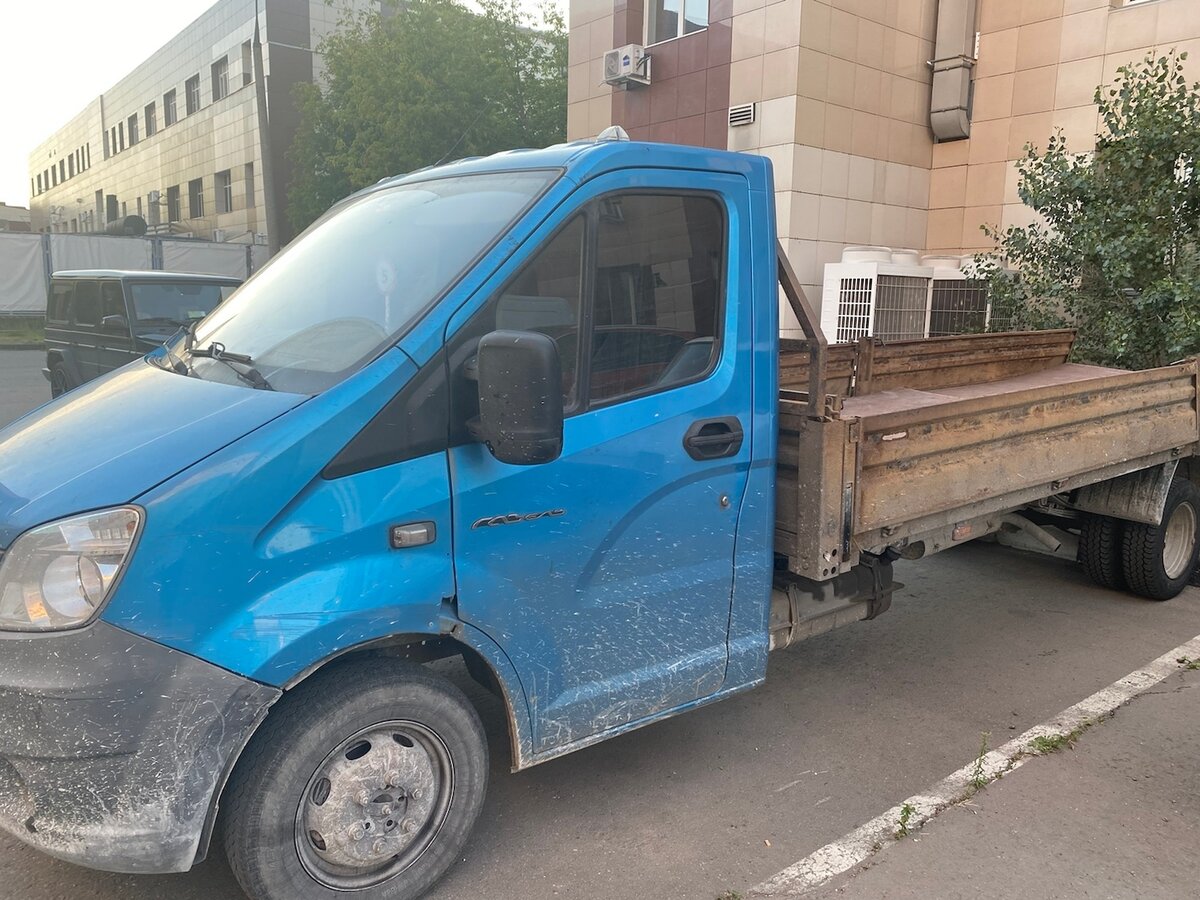 Купить б/у ГАЗ ГАЗель Next дизель механика в Москве: голубой бортовой ...