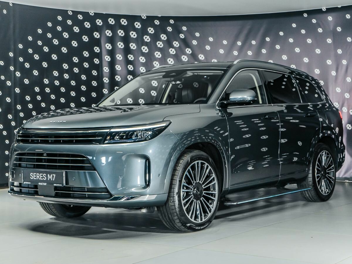 Купить новый Seres M7 2023-2025 1.5hyb AT (439 л.с.) 4WD гибрид автомат в Новосибирске: серый ...
