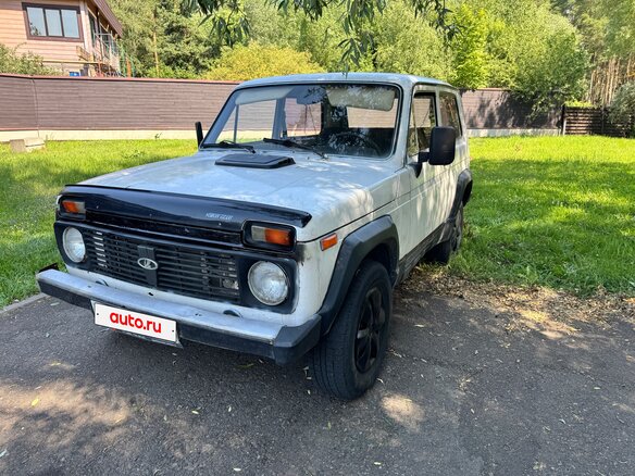Купить б/у Lada (ВАЗ) 2121 (4x4) I 1.6 MT (75 л.с.) 4WD бензин механика в Москве: белый Лада ...