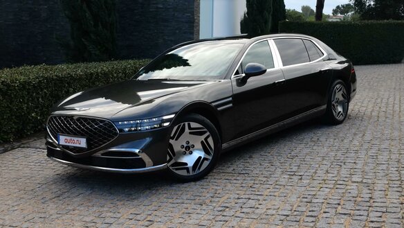 Купить б/у Genesis G90 II Limousine 3.5 AT (415 л.с.) 4WD бензин ...
