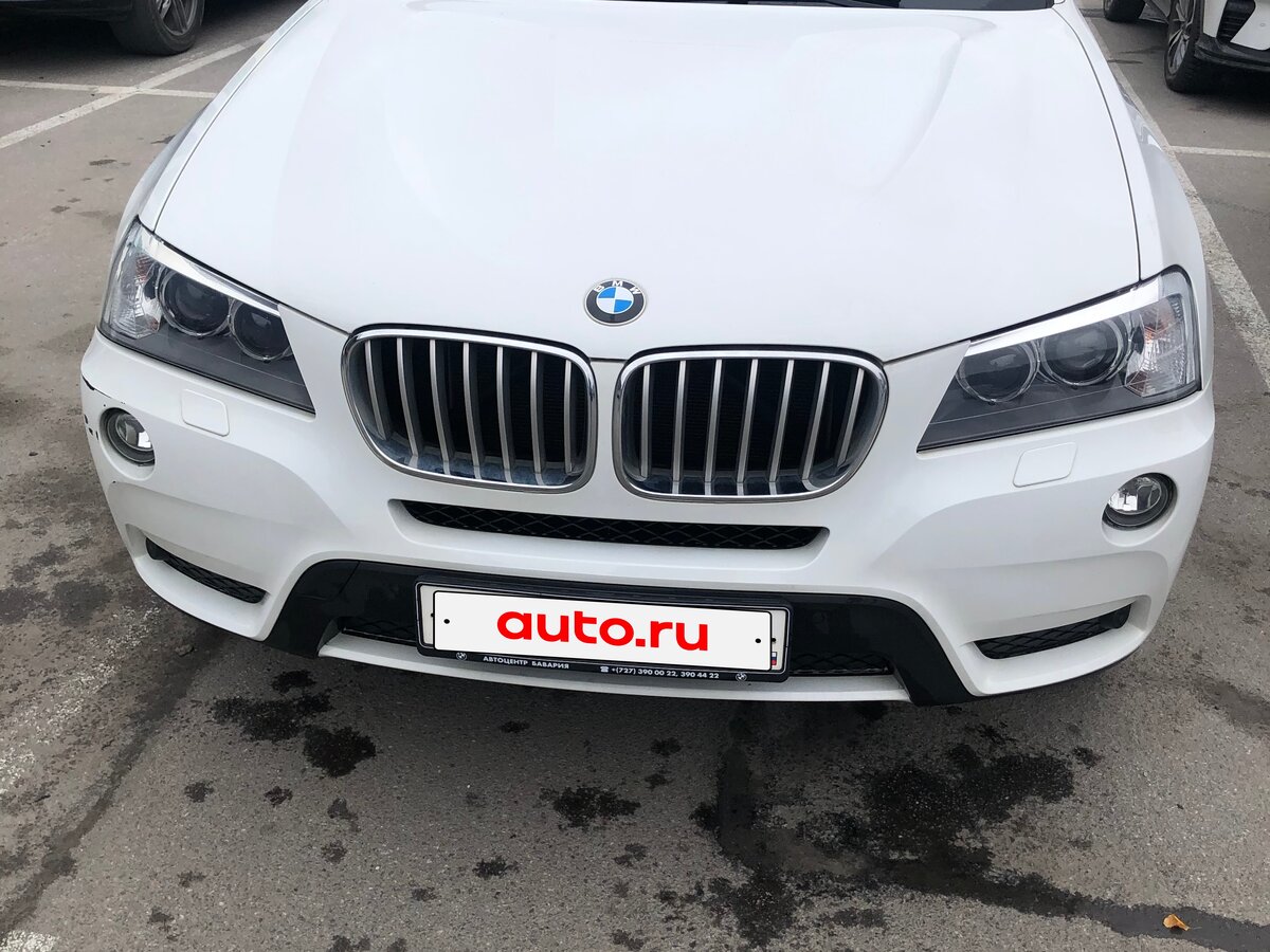 Купить б/у BMW X3 II (F25) 28i xDrive 2.0 AT (245 л.с.) 4WD бензин ...