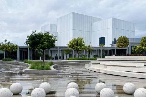 Zabeel Hall 6, exhibition center, 225, Sheikh Zayed Road, Dubai — Yango ...