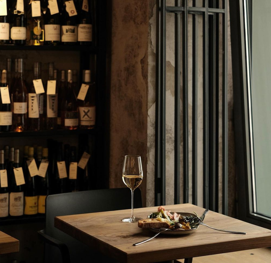 «Agora Wine & Deli» фото 1