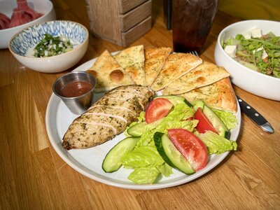 Djari (Luganskaya ulitsa No:53/2, Kirov), kafe  Kirov'dan