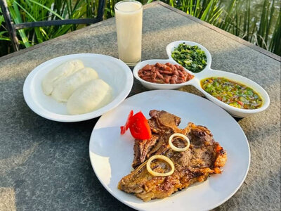 PG Gardens - Bar & Grill (Manchinchi Road No:1906), restoran  Lusaka'dan