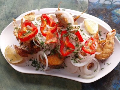 Uyut Taverna (Abylaı Han dańǵyly No:34, Kaskelen), kafe  Kaskelen'den