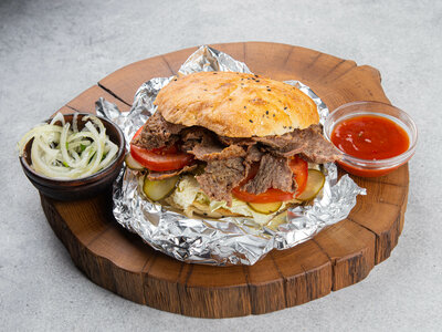 Рамиз арабик кебаб (Niezaliezhnasci Avenue No:179, Minsk), kafe  Minsk'ten