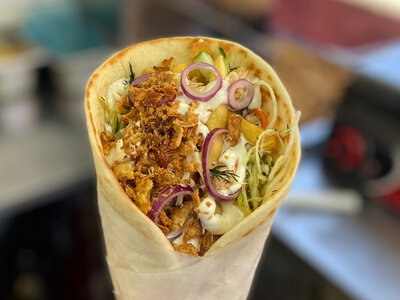 Lazzat halal (50-Letiya Oktyabrya Street No:32Б), kafe  Ufa'dan