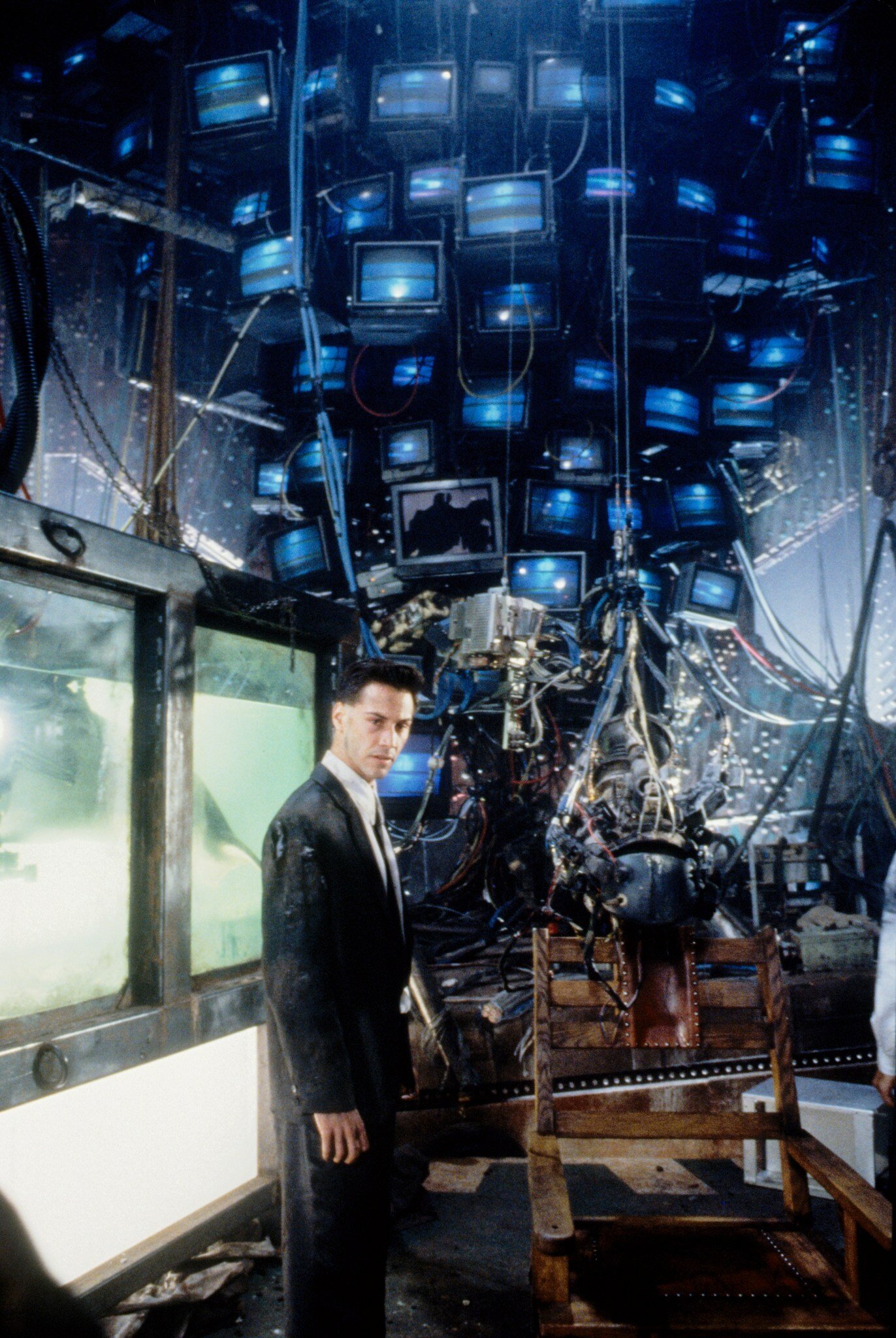 Фото: Джонни Мнемоник / Кадр из фильма «Джонни Мнемоник» (1995) #3519932