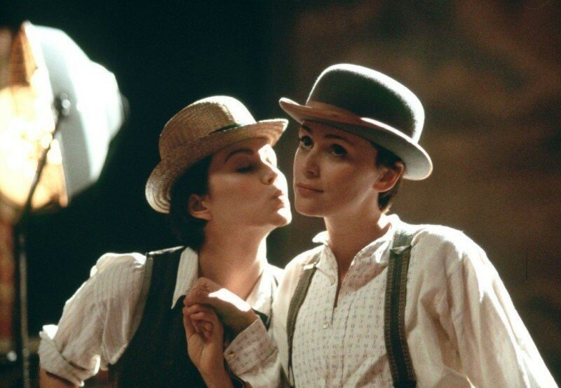 Фото: Бархатные ножки / Кадр из сериала «Бархатные ножки» (2002) #1322180