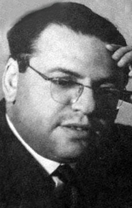 Илья Зверев: фильмы, биография, семья, фильмография — Кинопоиск