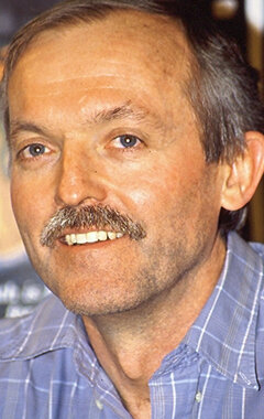 Дон Блут (Don Bluth): фильмы, биография, семья, фильмография — Кинопоиск