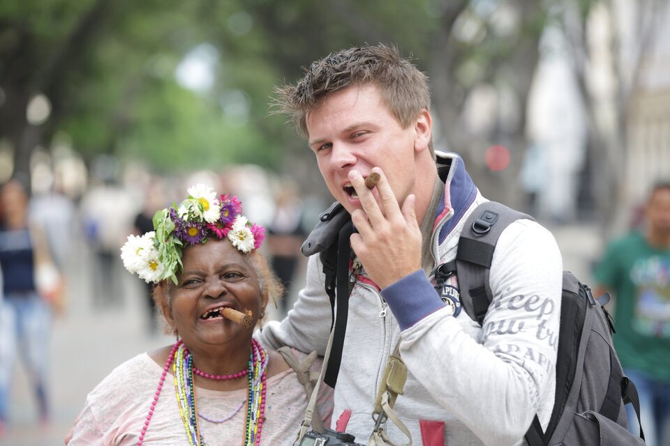 Фото: Мир наизнанку / Кадр из сериала «Мир наизнанку» (2010) #2627665