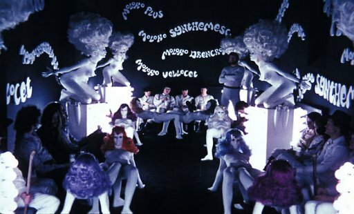 Фото: Заводной апельсин / Кадр из фильма «Заводной апельсин» (1971 ...