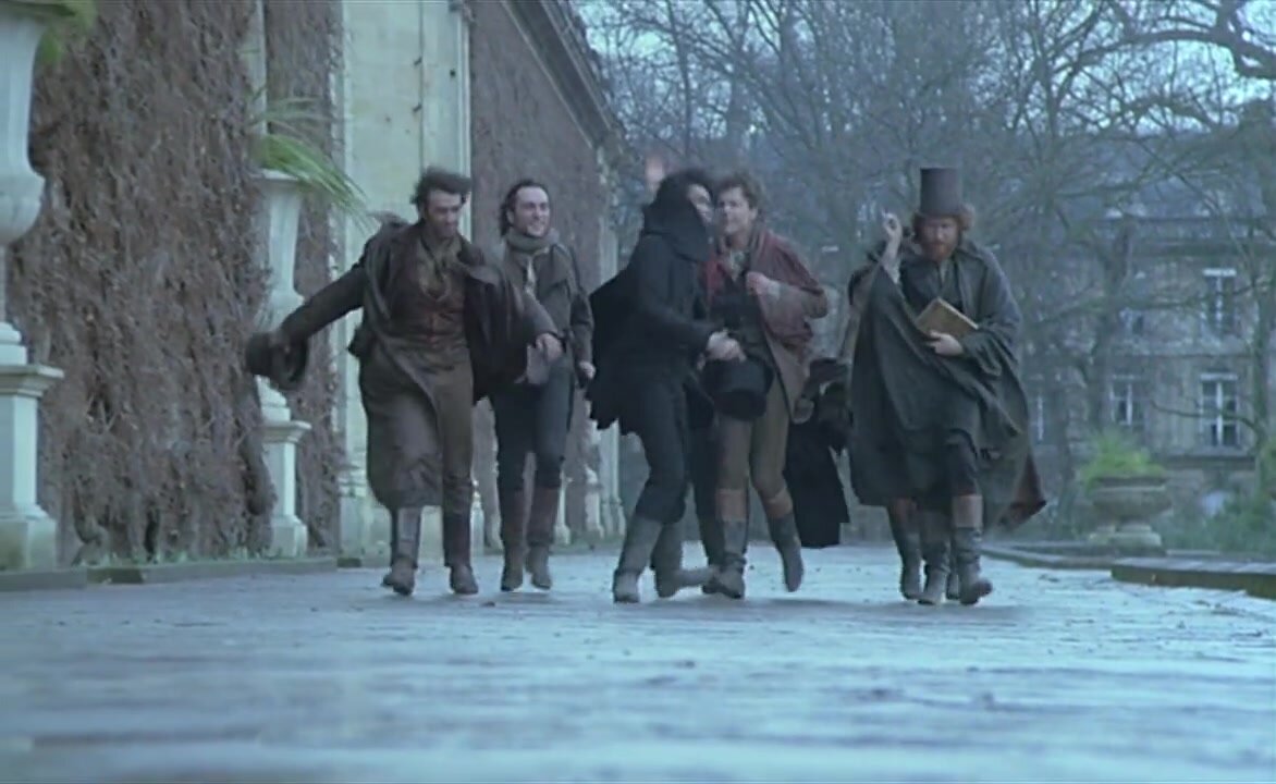 Фото: Отверженные / Кадр из фильма «Отверженные» (1982) #3746521