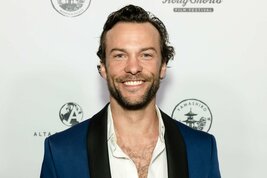 Кайл Шмид (Kyle Schmid): фильмы, биография, семья, фильмография — Кинопоиск