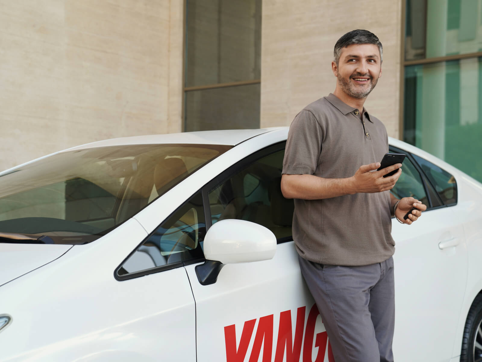 Drive and earn up to 900 ₼ weekly in Azerbaijan with Yango