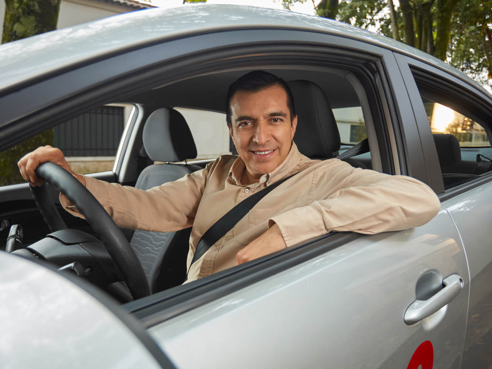 Conéctate con Yango y gana hasta $2,000,000 por mes en Colombia