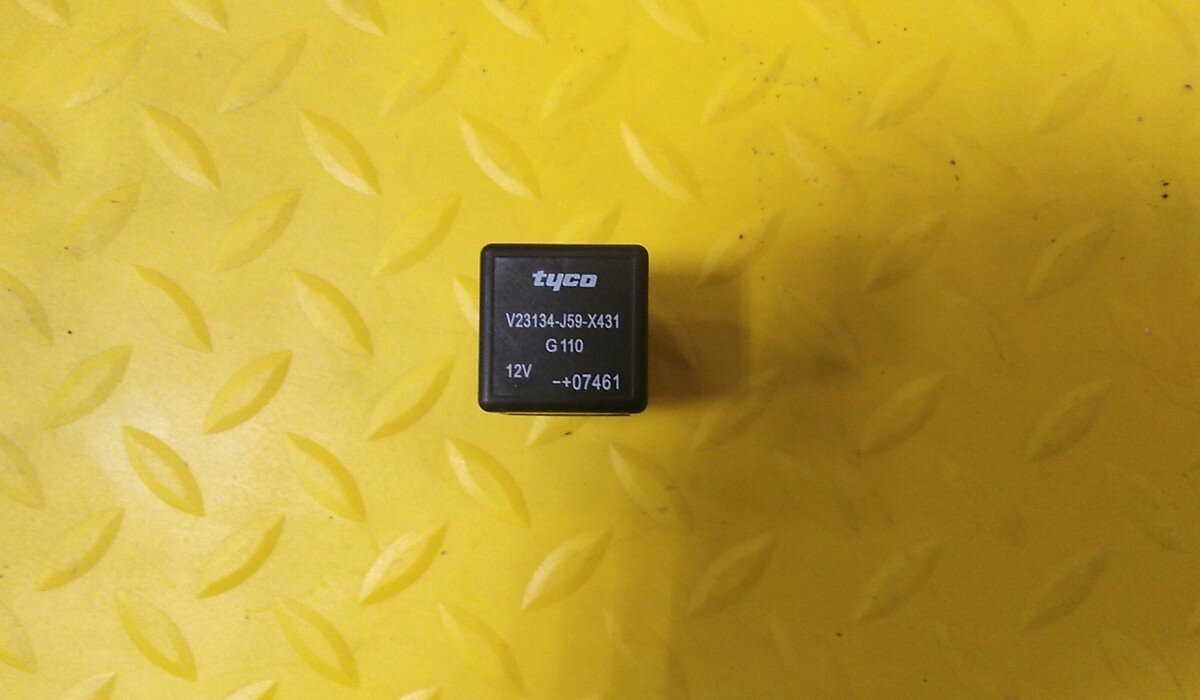 Реле v23134-j65-x839 vf7-11h11 24vdc — купить по низкой цене на Яндекс Маркете