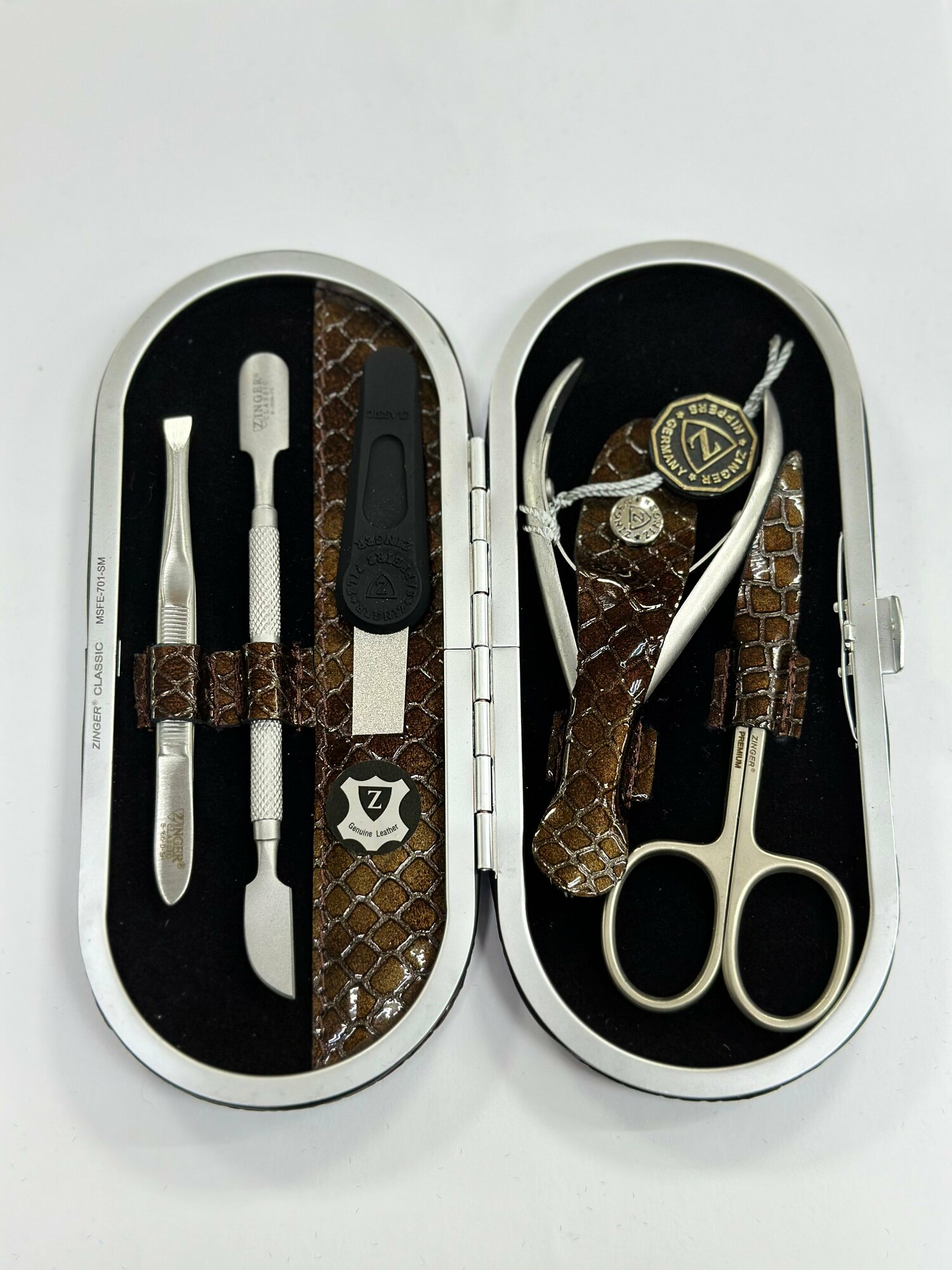 Элитный маникюрный набор Zinger Premium в футляре из лаковой кожи (профессиональная заточка)