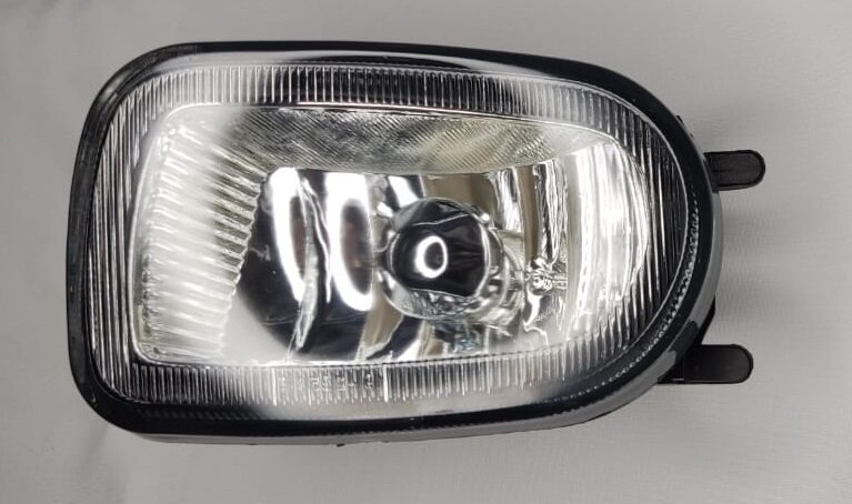 Фара противотуманная Nissan Almera 2000-2001, Bluebird Sylphy 2000-2003, Sunny 2000- левая сторона