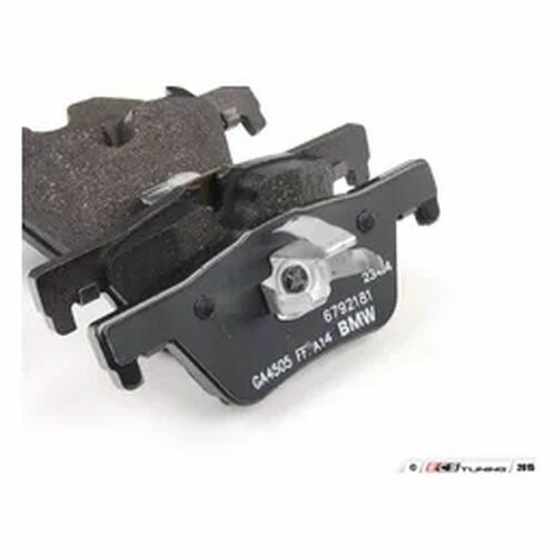 Колодки тормозные BMW F30 F31 F32 16d-318d-320i-320d-(11 > F20 F21 F23 116d-118i-118d-120d-125i-125d (10 > Valeo 671712