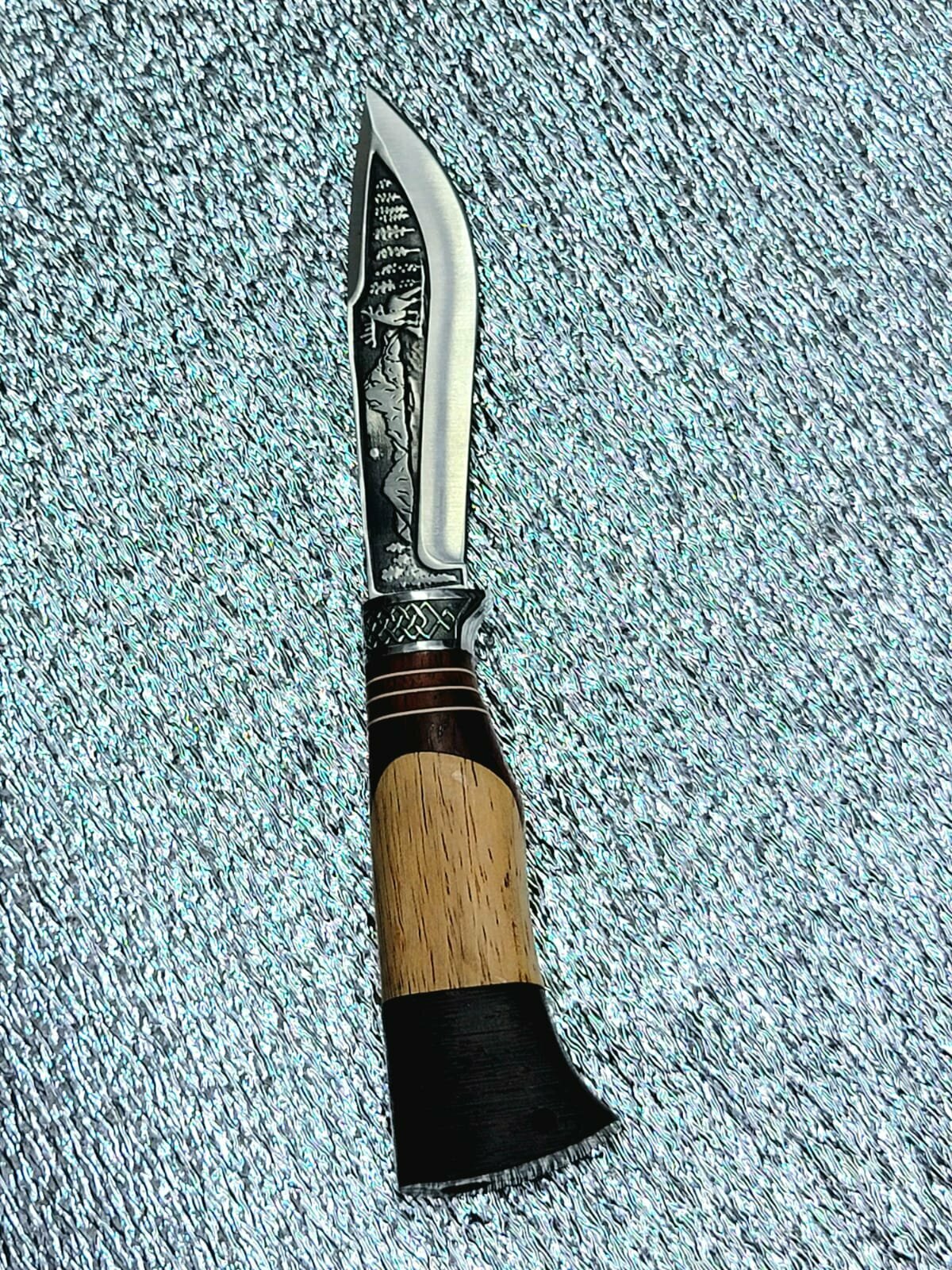 Нож туристический Охотник , разделочный в чехле ножнах (сталь 65х13)