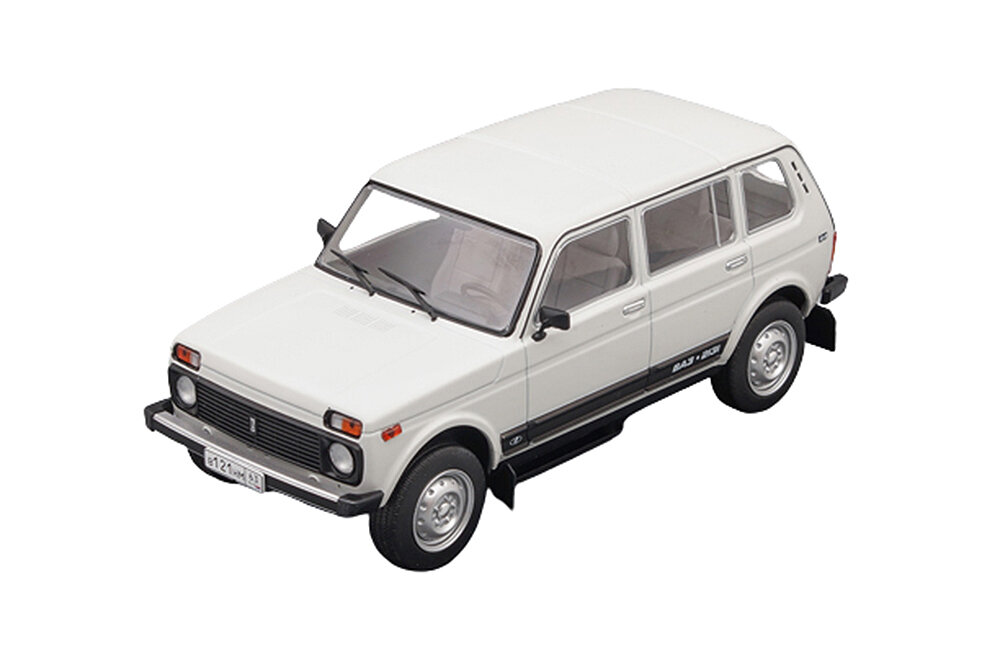 Модель коллекционная HACHETTE Волжский автомобиль 2131 нива белый (легендарные советские автомобили #82)