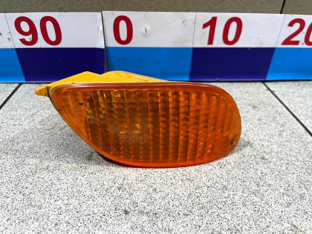 Указатель поворота правый Ford Focus I 1215917