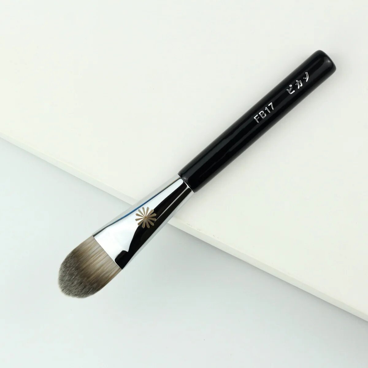 Кисть для макияжа Pro P серия