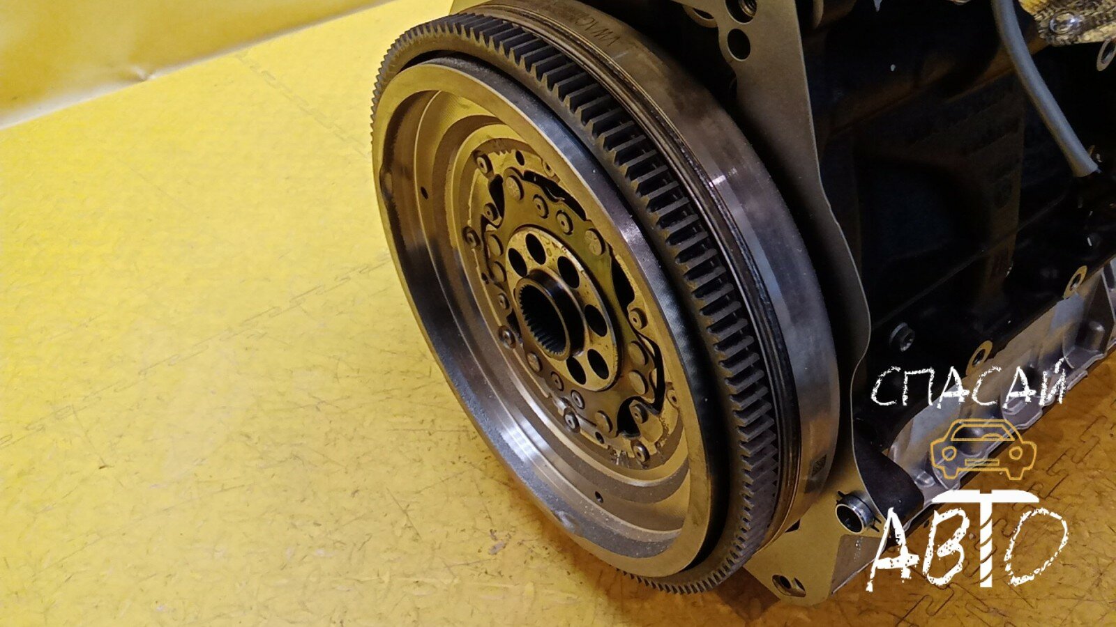 Маховик VAG 06J105266AQ, для Volkswagen Tiguan, двухмассовый