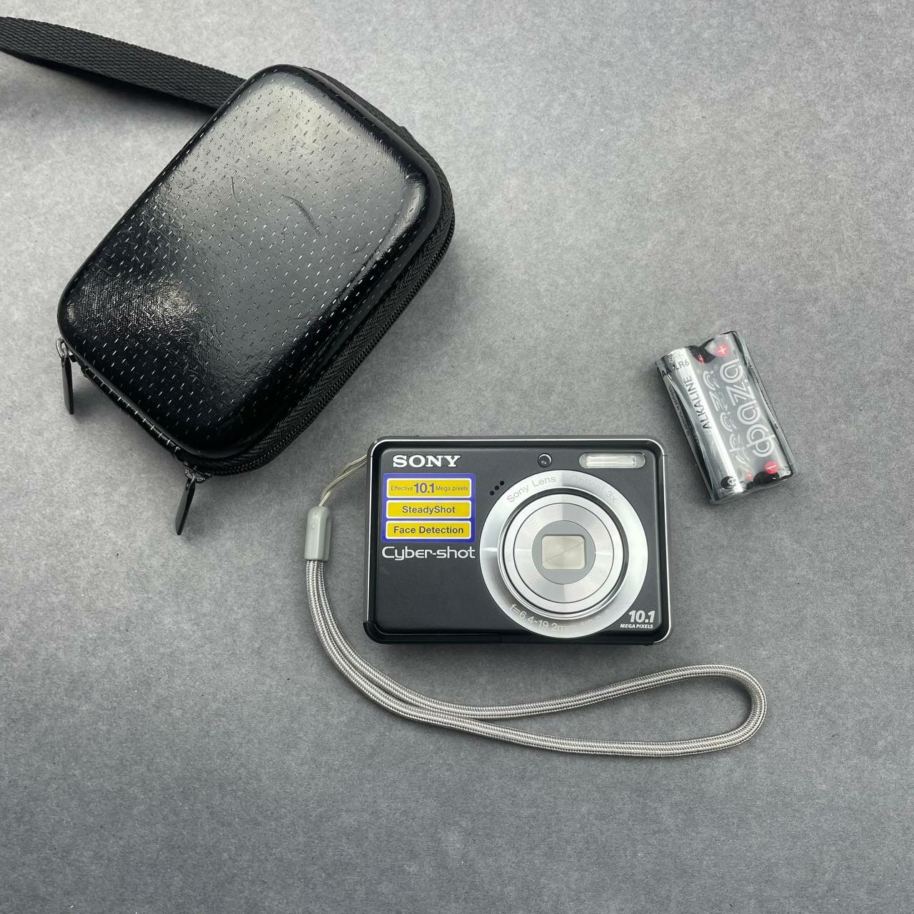 Цифровой компактный фотоаппарат Sony Cyber Shot dsc S930