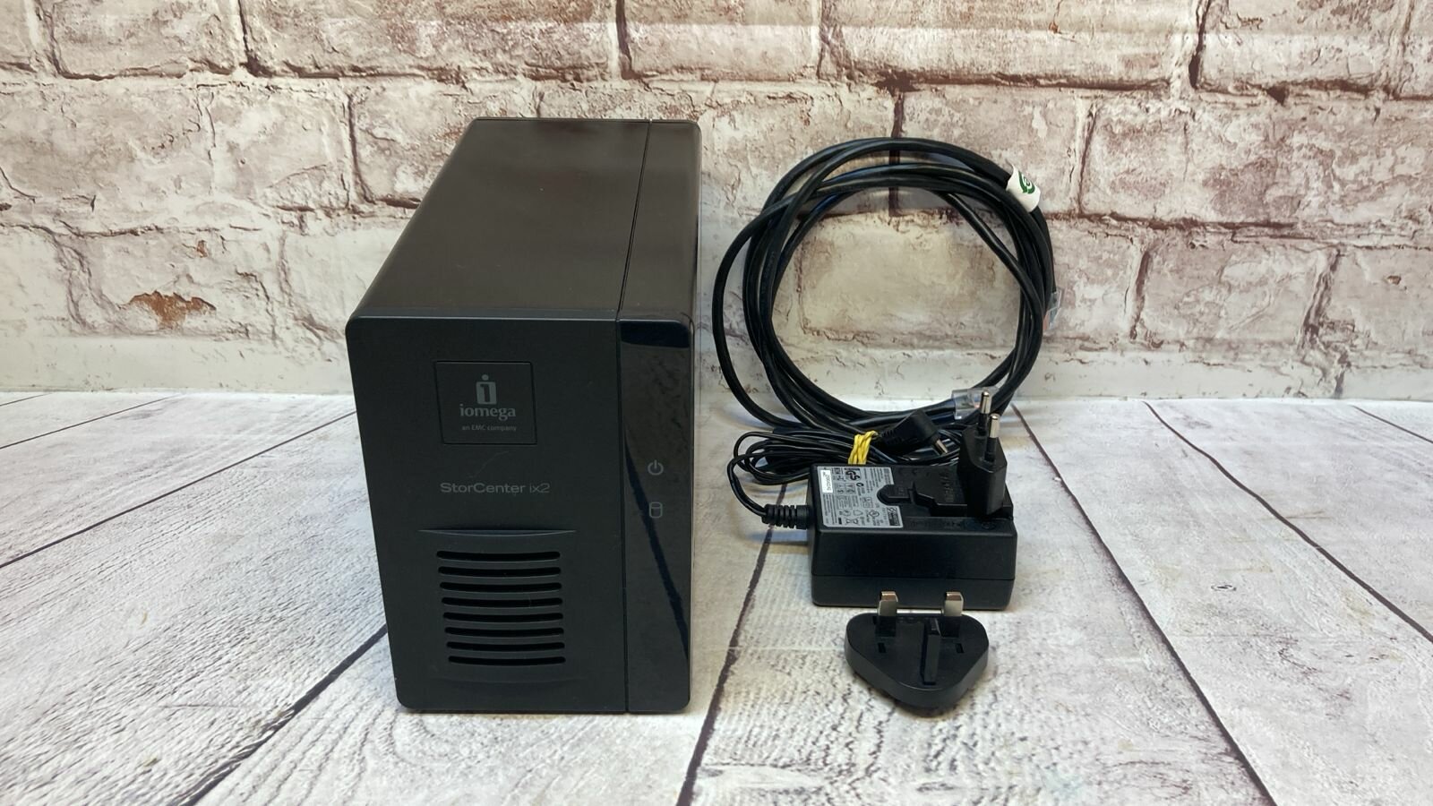 Сетевой накопитель Iomega StorCenter ix2-NG