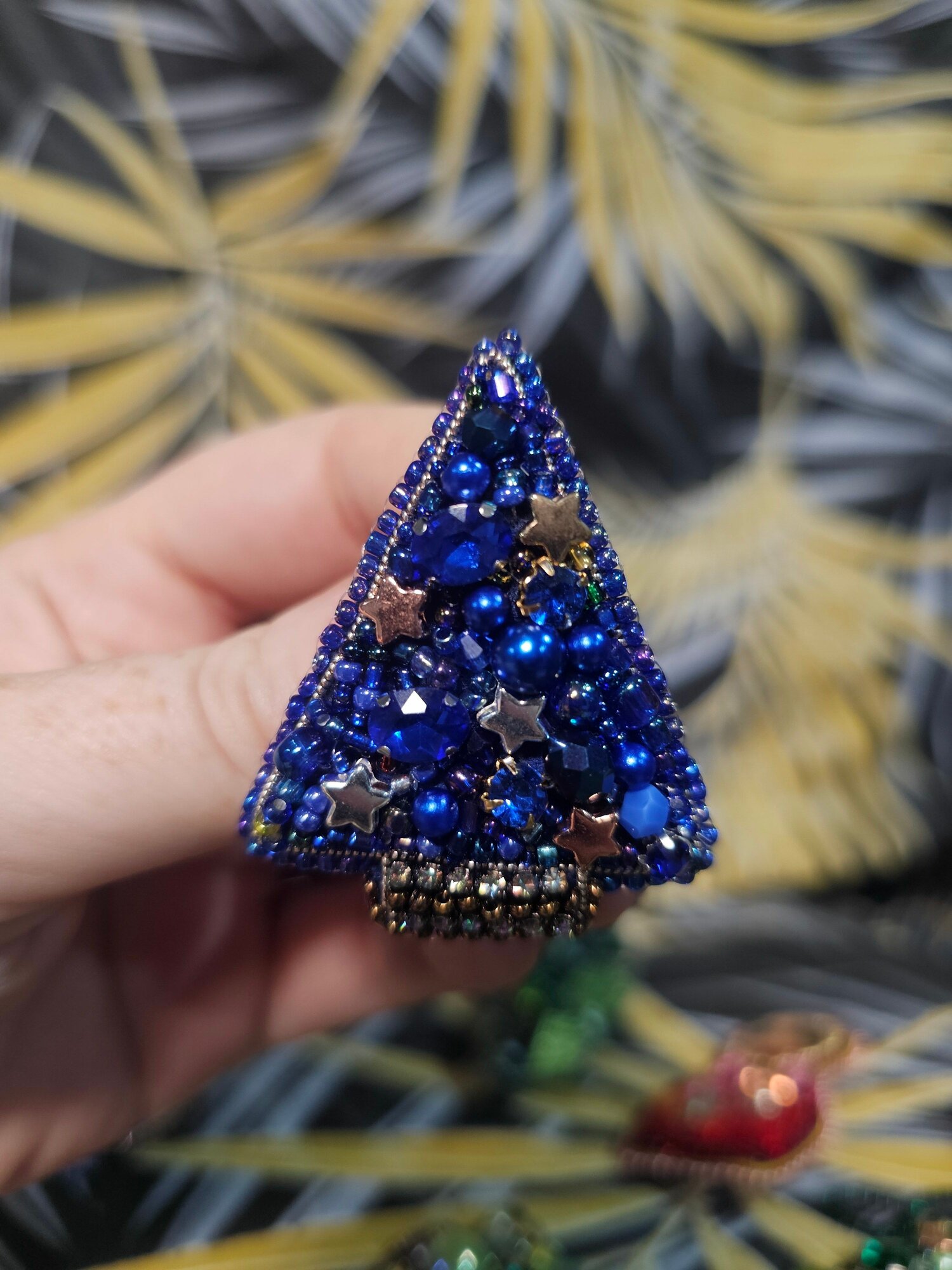 Брошь, стразы, искусственный камень