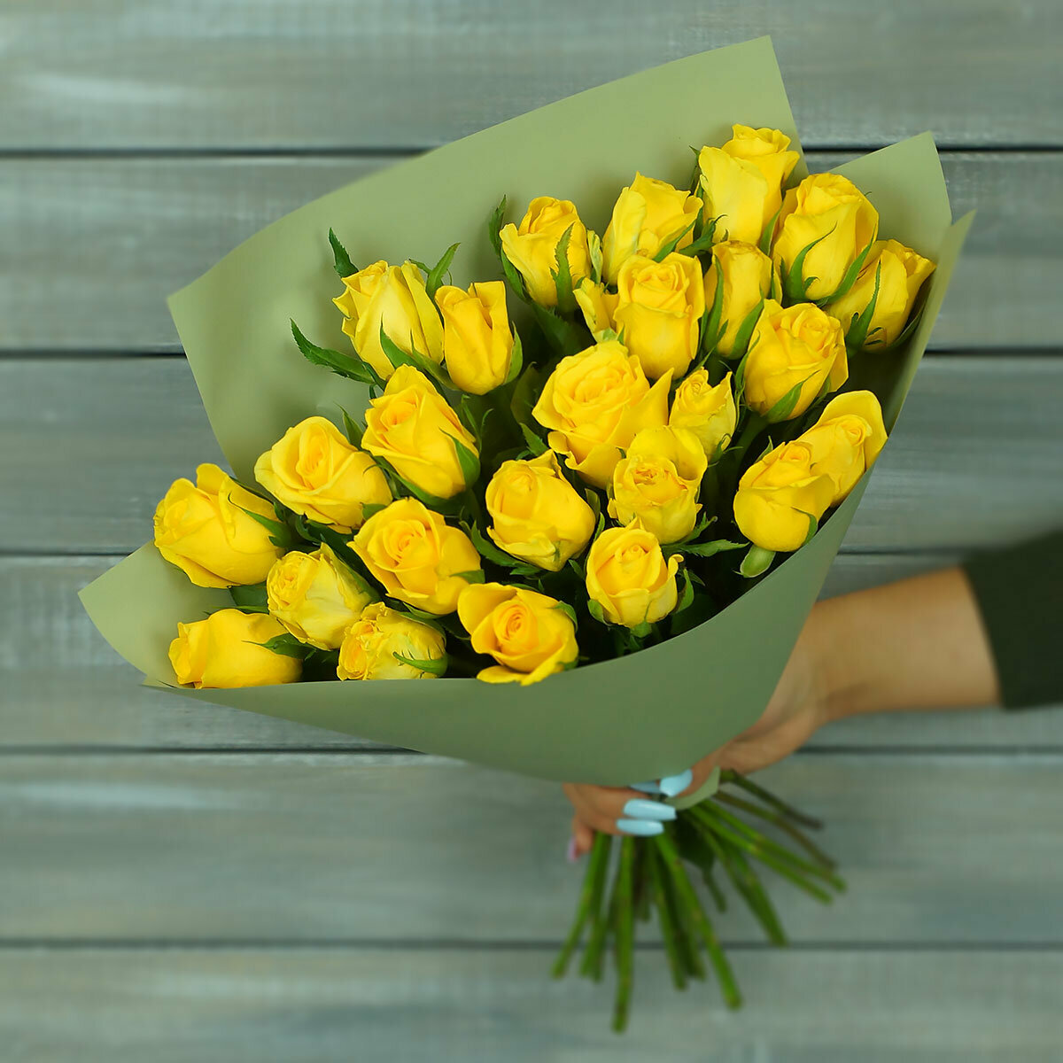 Монобукет Букет Маркет, 25 желтых Кенийских роз, высота 40см, упаковка