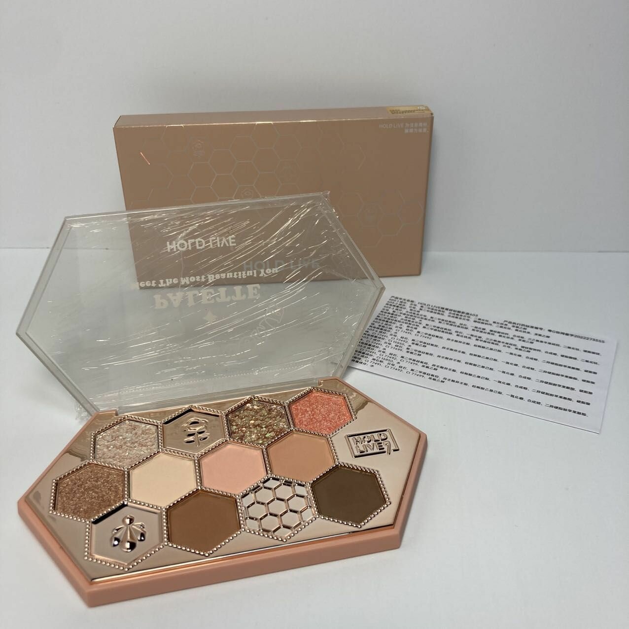 Тени для век HOLD LIVE Diamond 603