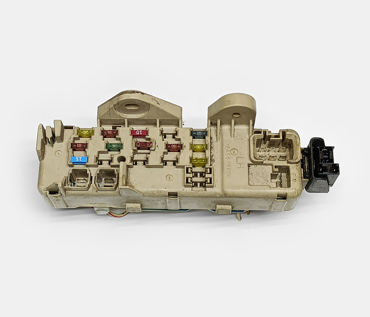 Блок предохранителей Mazda Protege BJ 1.6