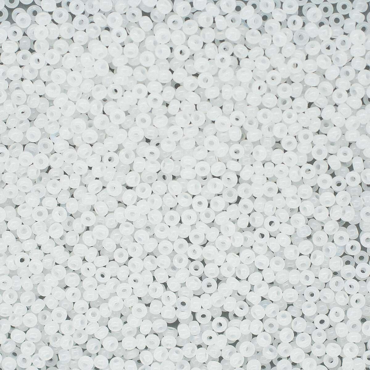 Бисер белый полупрозрачный 10/0, Preciosa, (02090) 331-19001-10/0, круглое отверстие, 20 гр, 5 упак