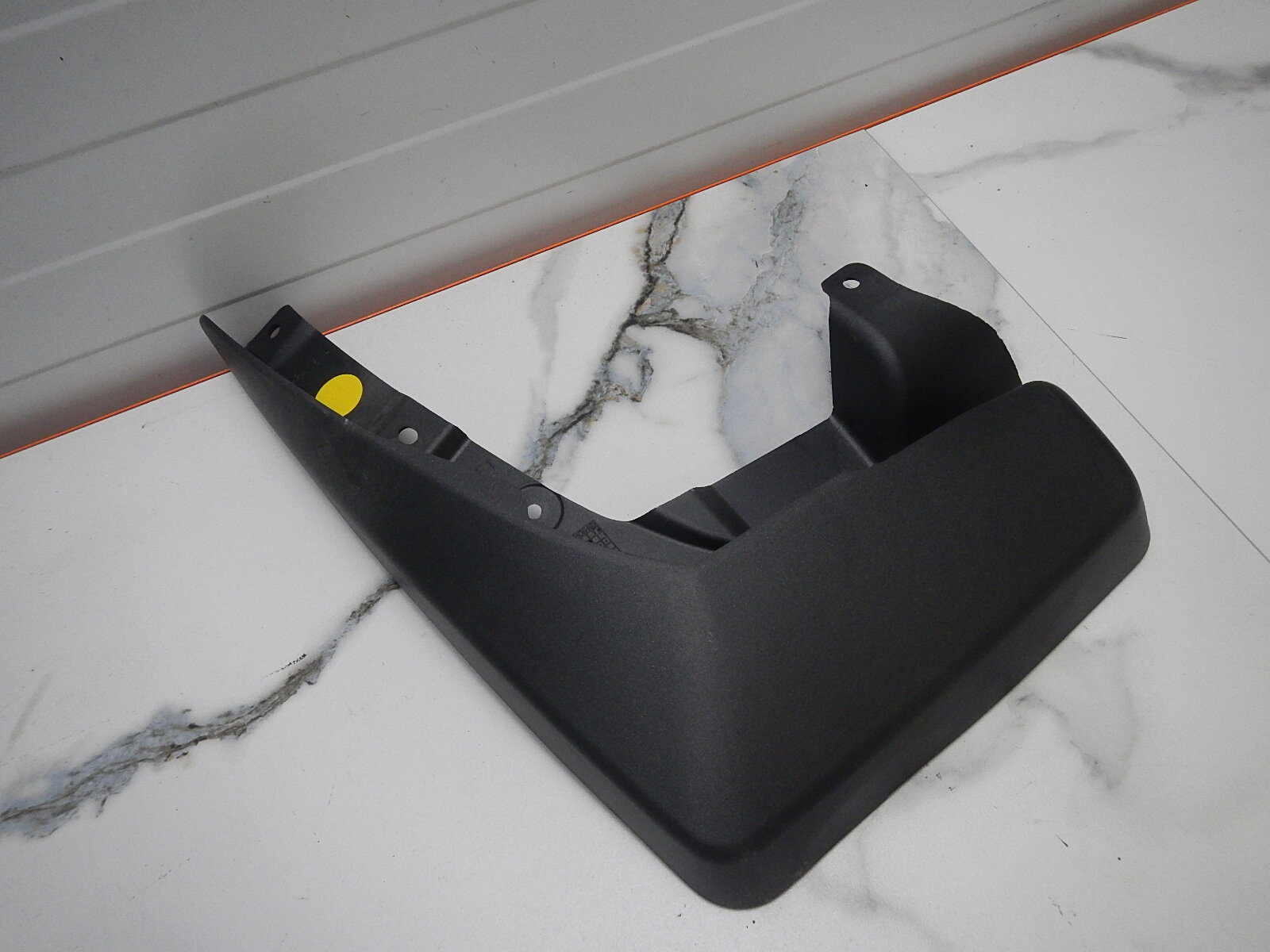 Б/У Брызговик передний левый, Lexus (Лексус)-NX (14-) LEXUS NX (14-) Новый. 599044 TOYOTA арт. PU06078115F1