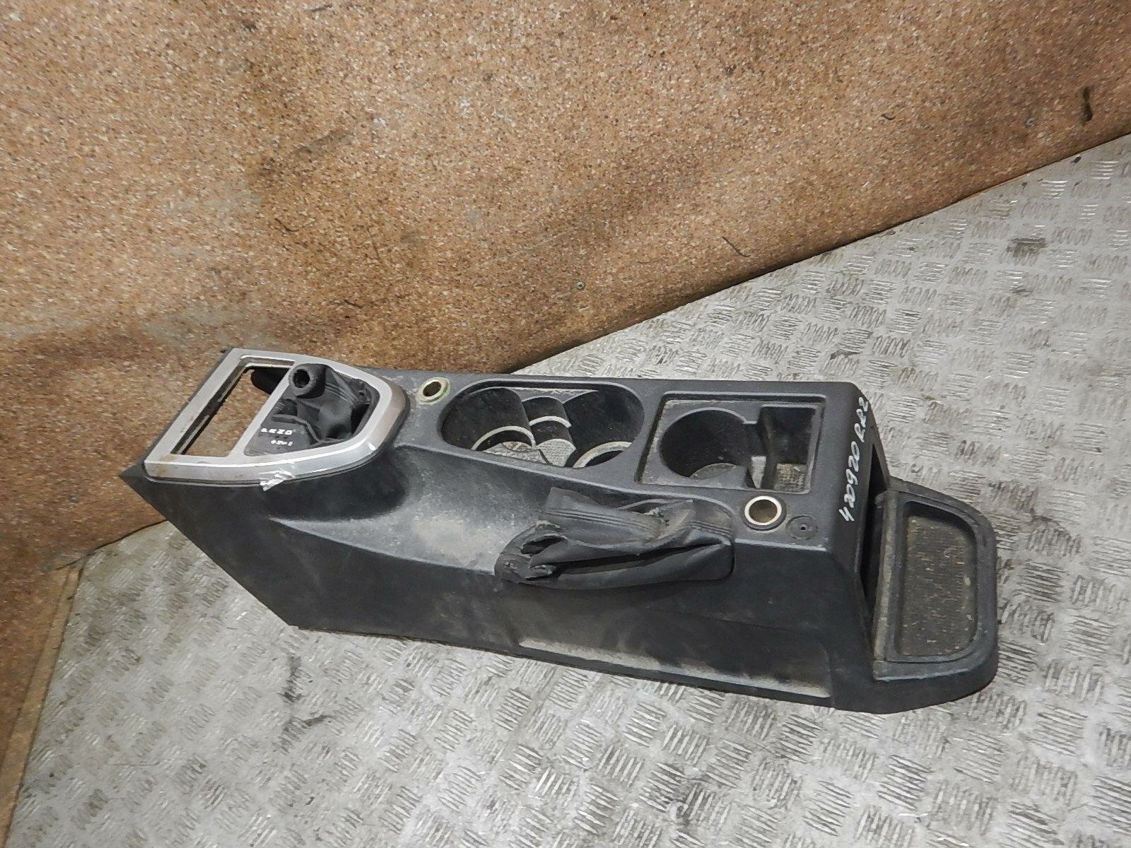 Б/У Консоль, Land Rover (Ленд Ровер)-FREEER 2 (07-14) LAND ROVER FREELANDER 2 (07-14) Грязная, потертости. 420920 LAND R...