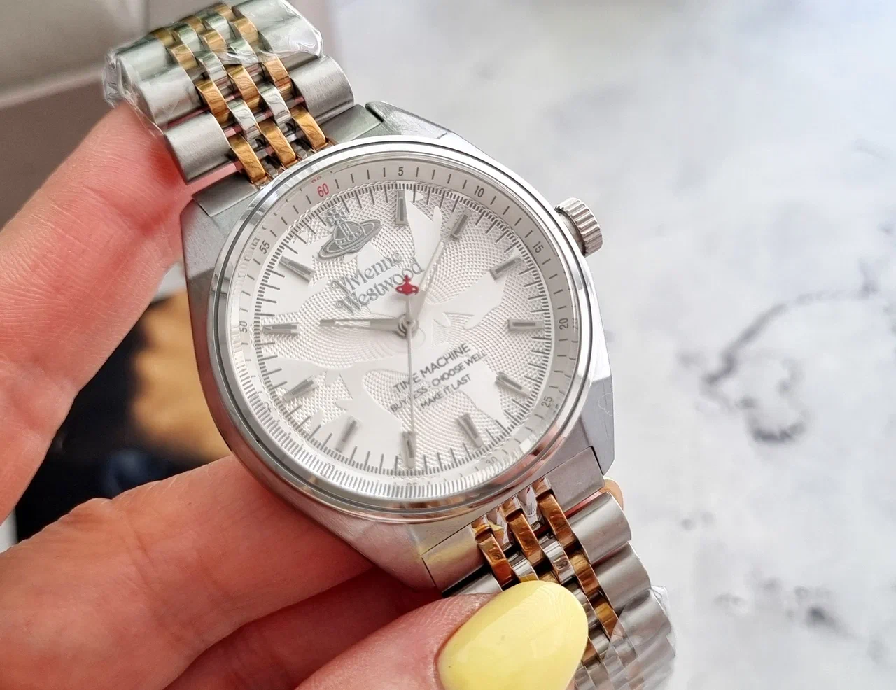 Наручные часы Ladies