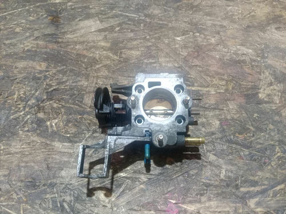 Заслонка дроссельная Opel Corsa B (1993 2000) Б/У с пробегом