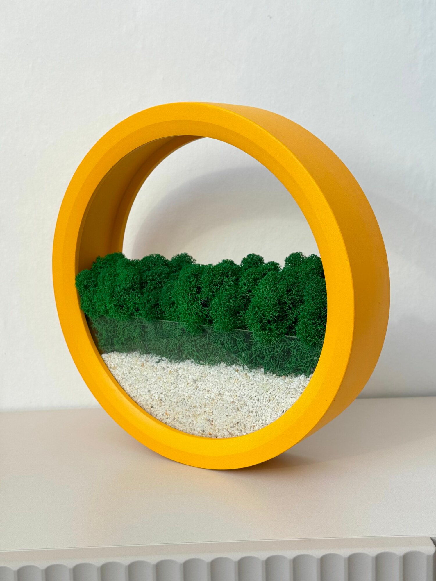 Оранжевая настенная декоративная ваза из гипса 25 см с стабилизированным мхом с сухоцветами на стену интерьерная с искусственными цветами настенная, Molecula Decor