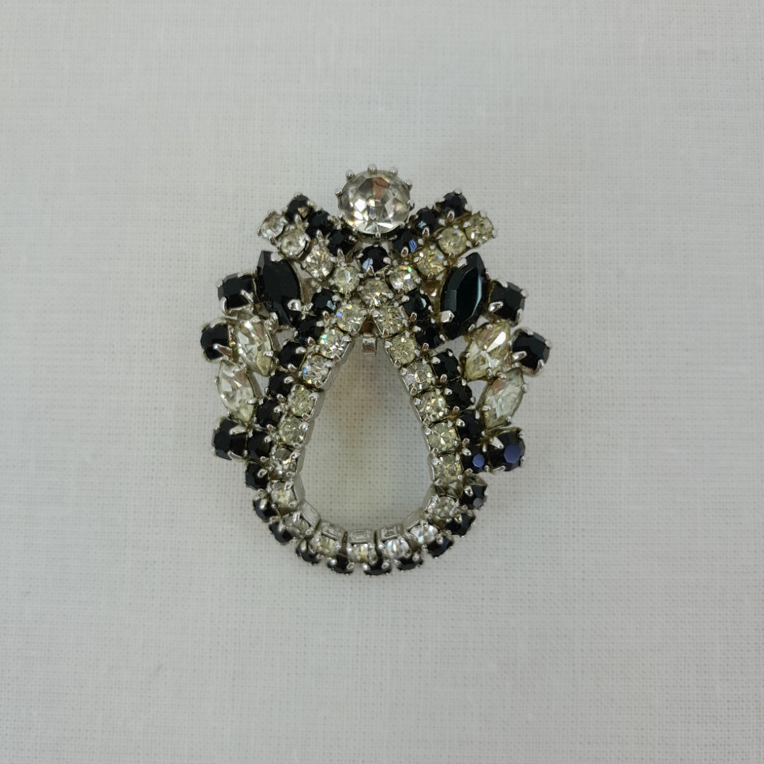 Брошь, стразы металл, размер 38*45 мм, винтаж СССР