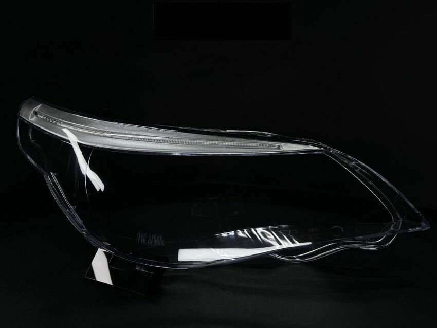 Правое стекло фары для BMW 5 серия E60 E61 2007-2010 c ресничкой